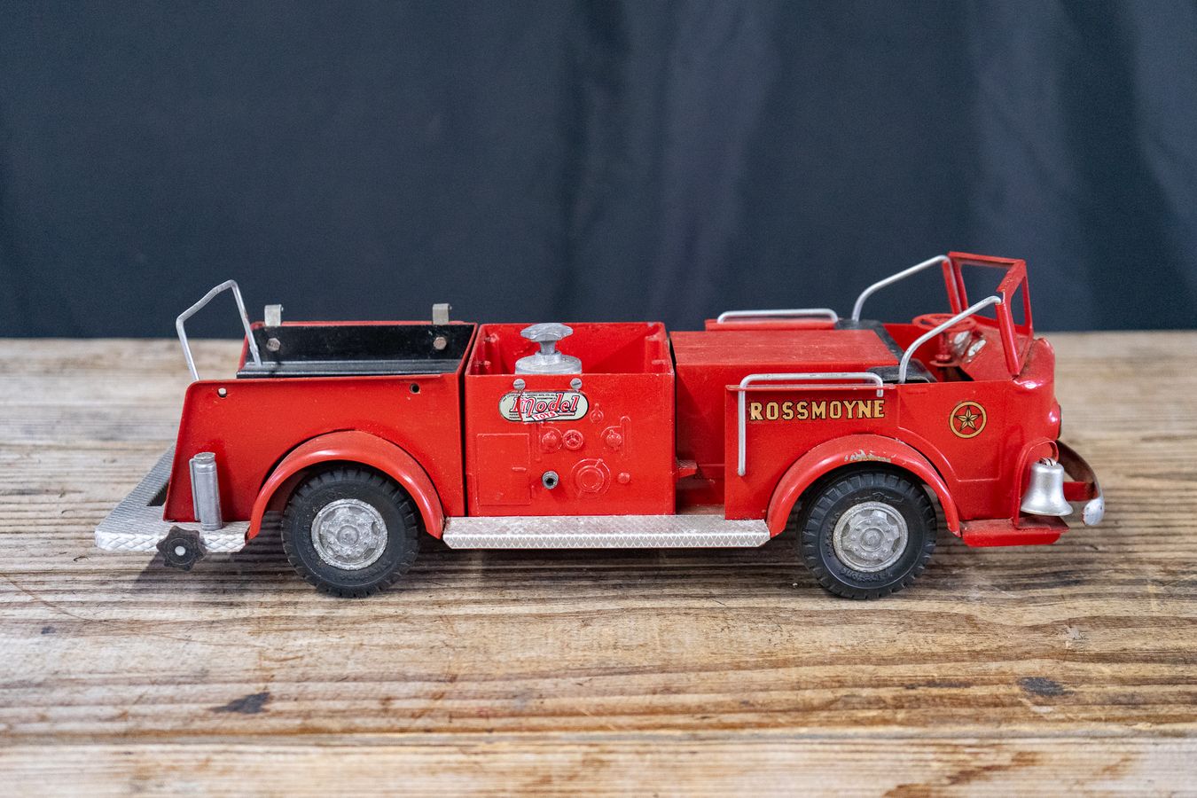 1950s Doepke Model Toys Rossmoyne Pumper Fire Truck | Harritt Group, Inc