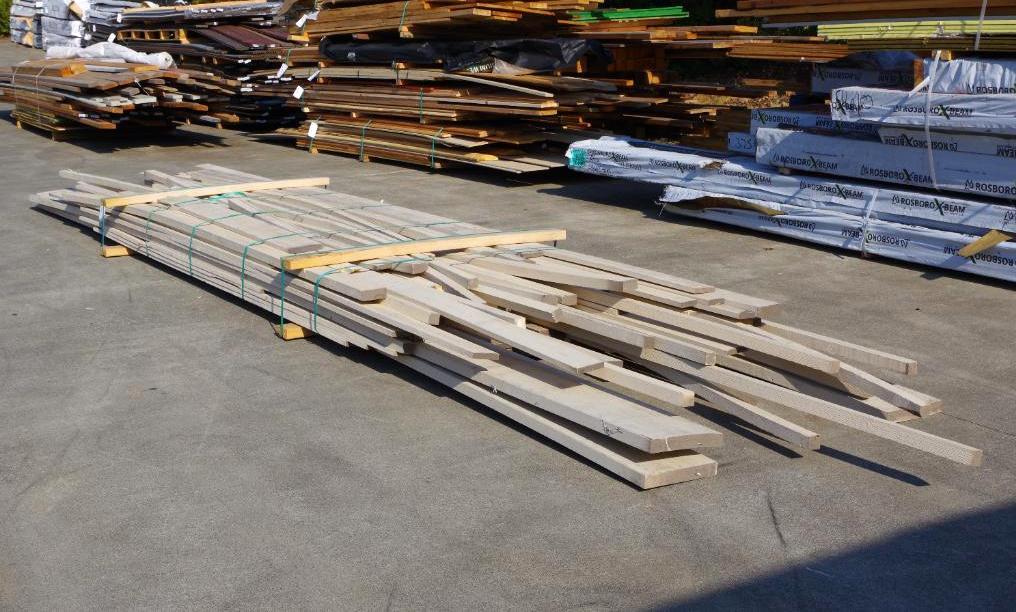 QTY Misc Primed Trim Boards 2x10 2x3 2x2 1x4 Etc Lengths Up qty-misc-primed-trim-boards-2x10-2x3-2x2-1x4-etc-lengths-up