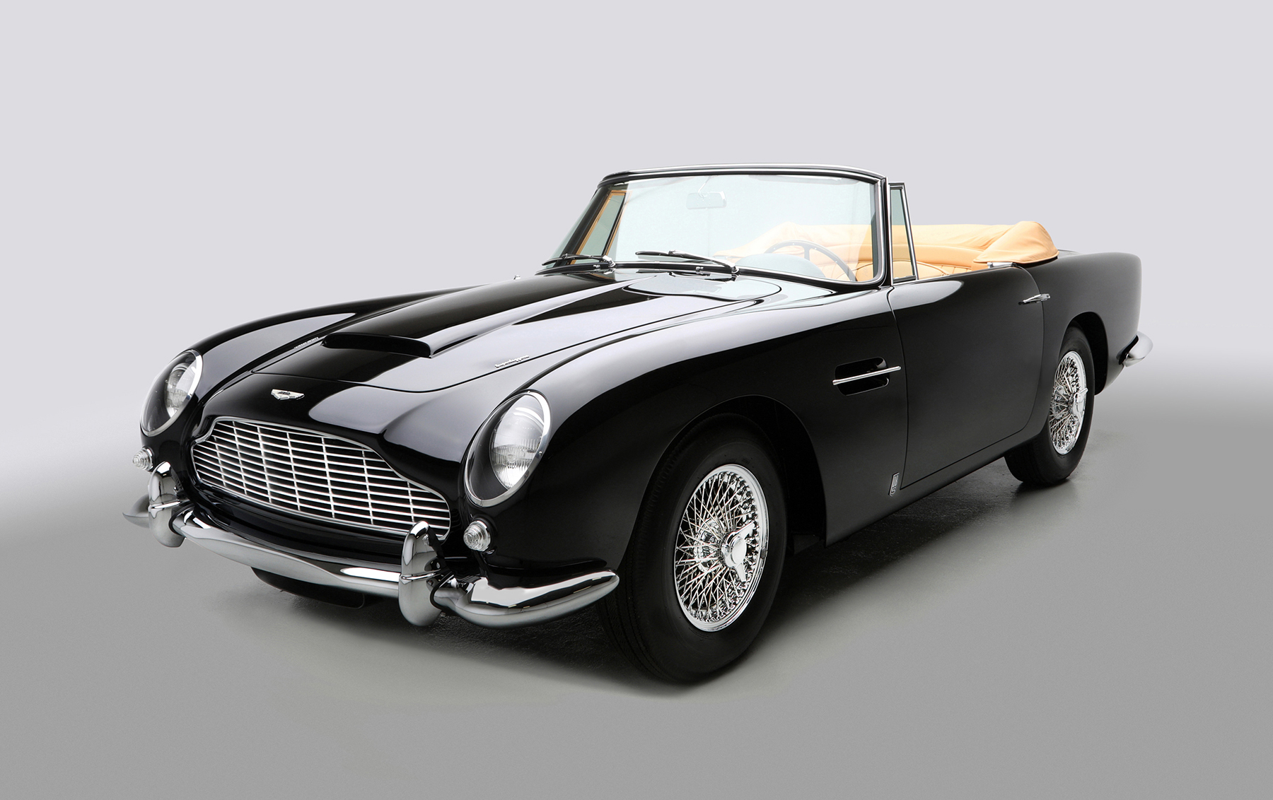 Aston Martin Convertible Classic