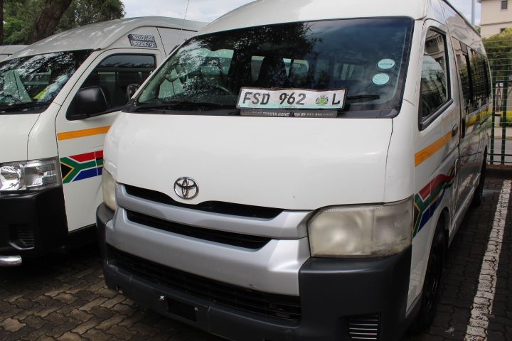 2021 TOYOTA QUANTUM/HIACE 2.5 D-4D SESFIKILE 16S | Wesbank