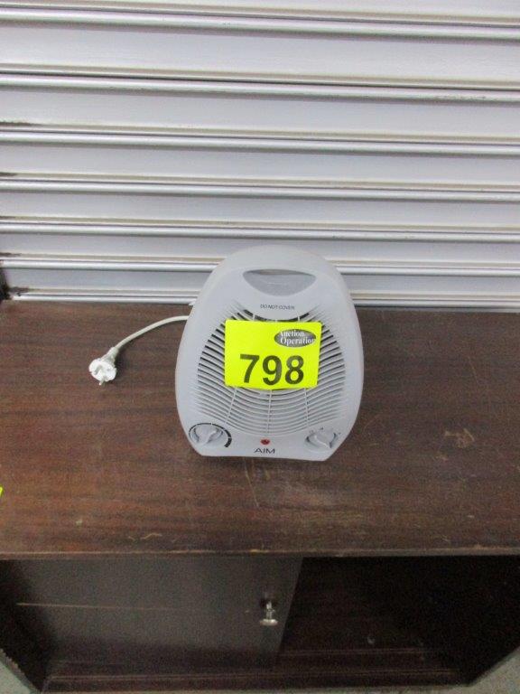 798 - 1 X AIM FAN .. CONDITION: PLUS 15% VAT & 10% BUYERS PREMIUM