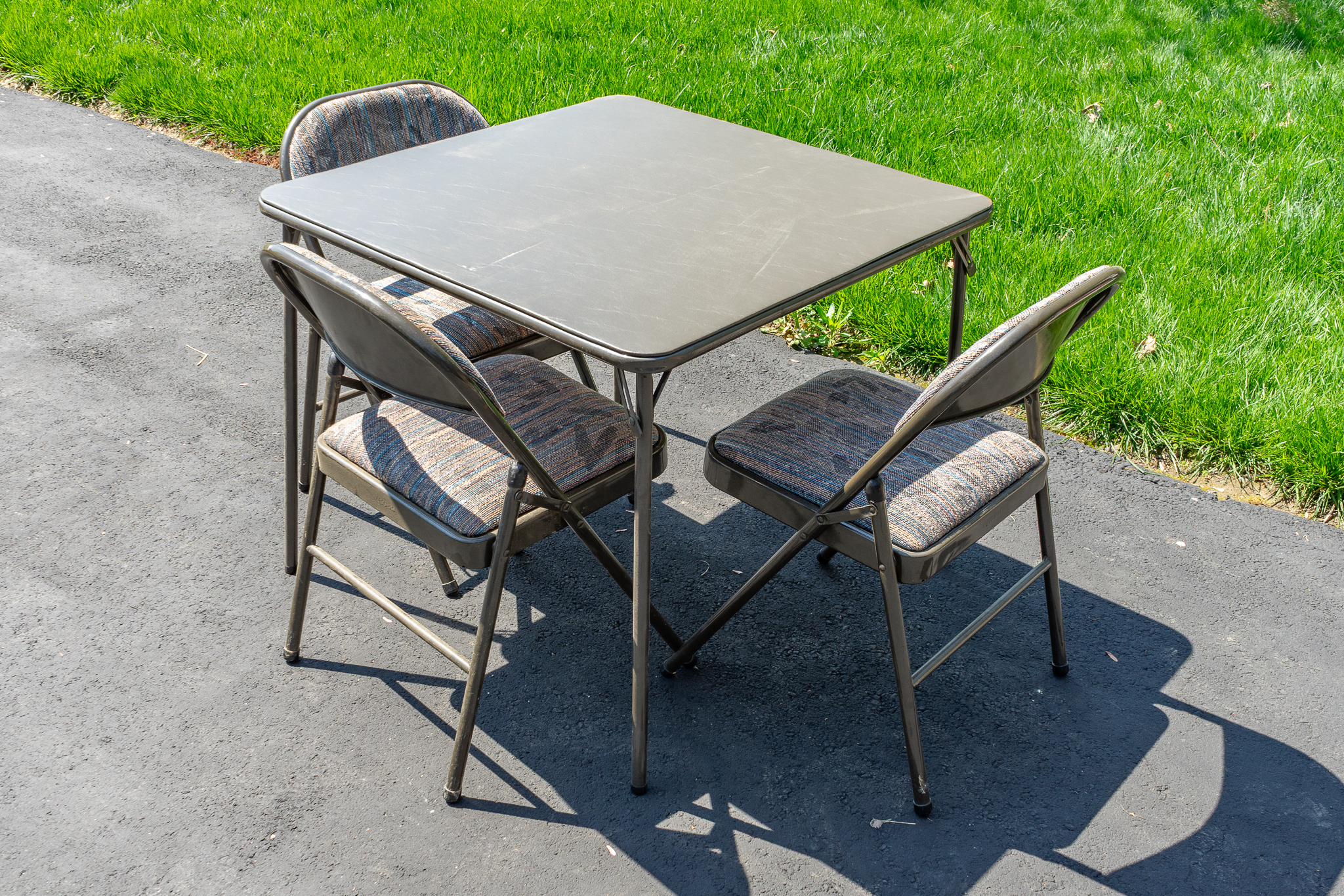 Folding Card Table and Chairs | Harritt Group, Inc