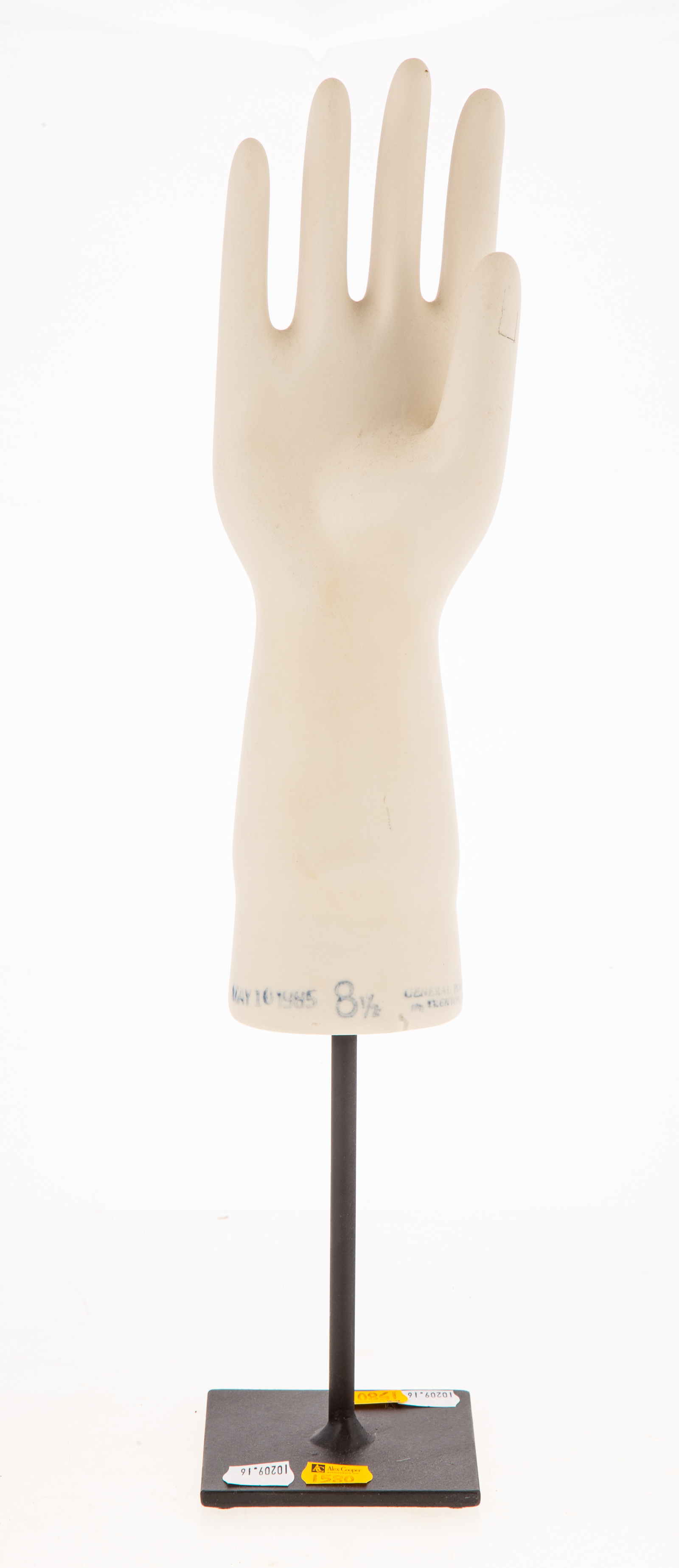 Porcelain Glove Stand, Tabletop Sculpture | Barnebys