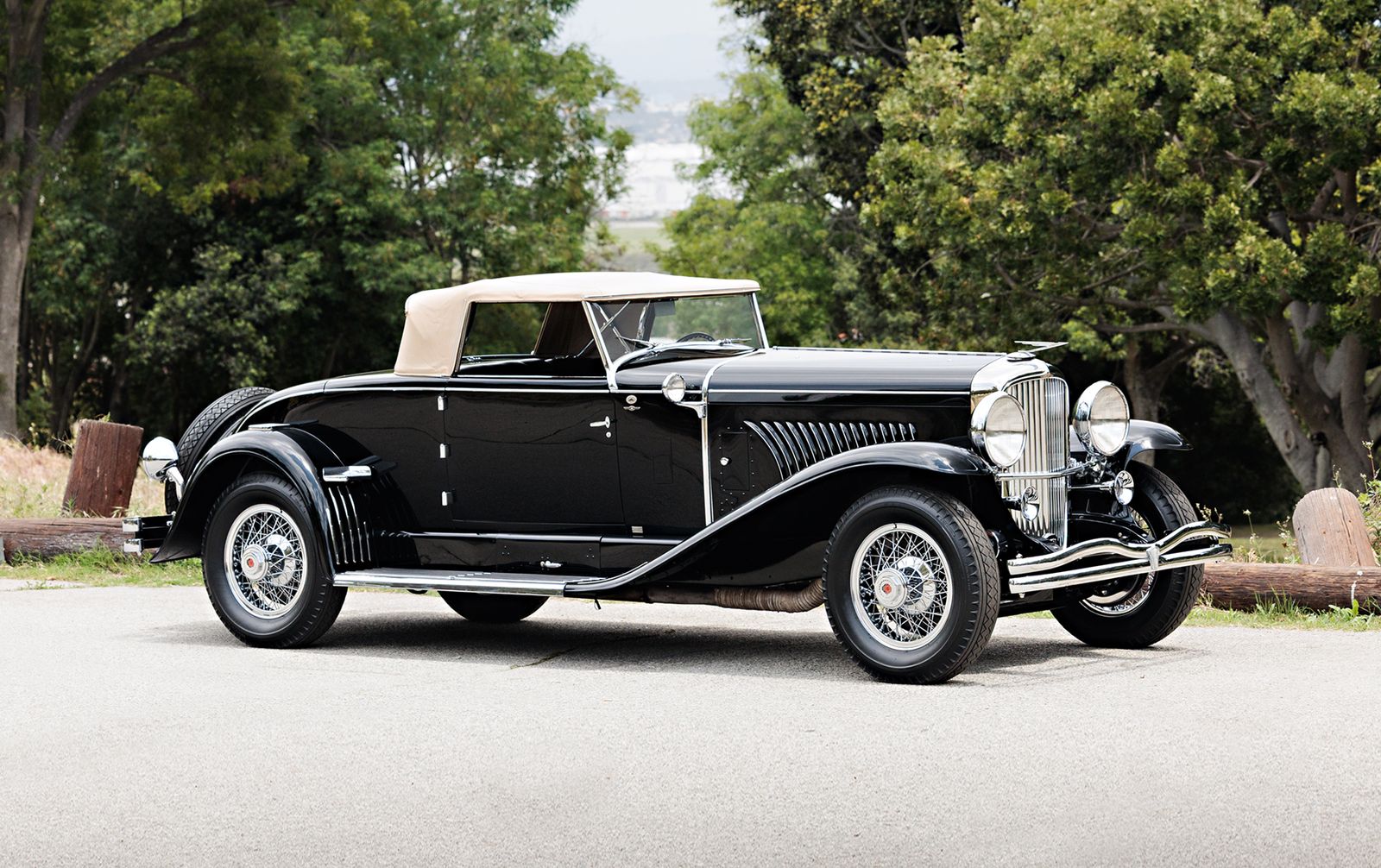 1934 Duesenberg Model J Disappearing-Top Convertible Coupe | Gooding ...