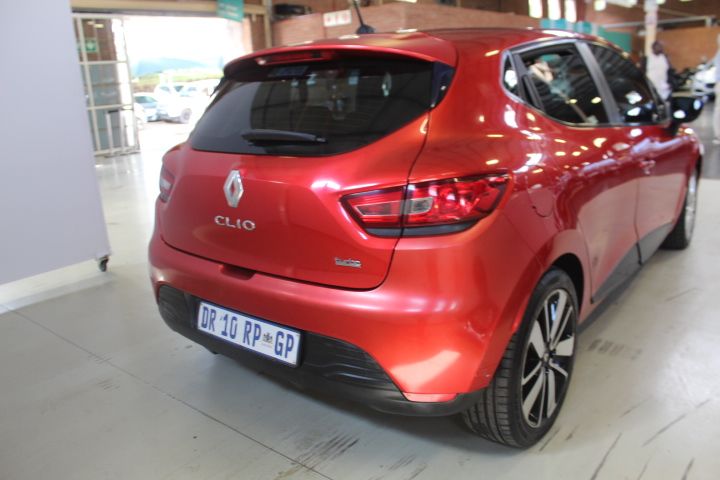 2015 RENAULT CLIO IV 900 T EXPRESSION 5DR (66KW) | Wesbank