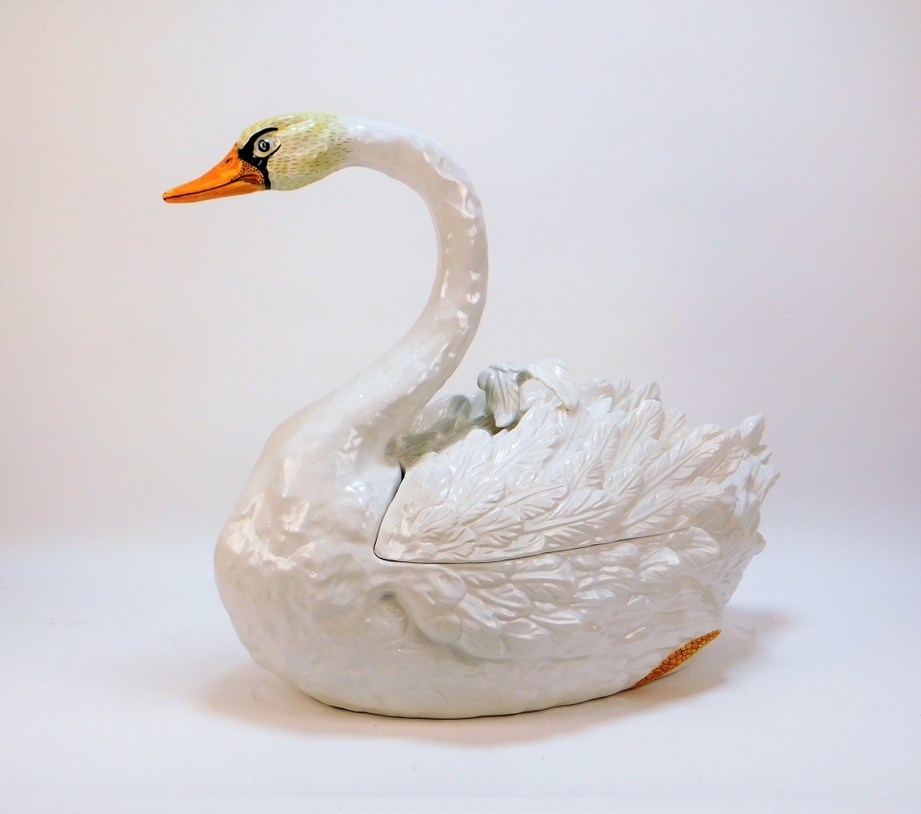 Meiselman Italian Porcelain Swan Covered Tureen | Barnebys