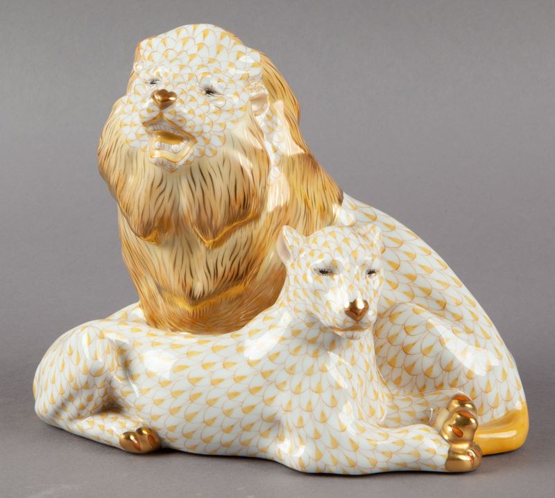 Large Herend lion and lioness figure | Barnebys